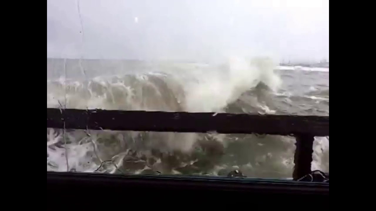 Oh no - Big Wave - YouTube