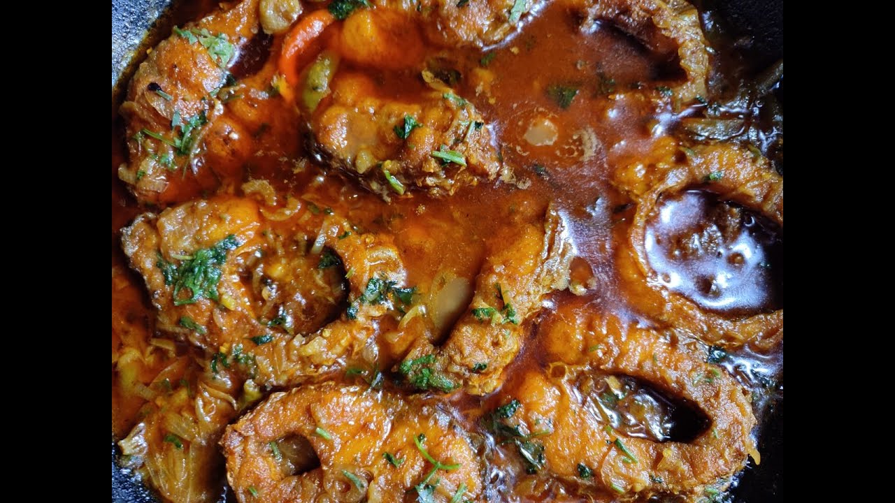 Lal Miah's Bhuna Rohu Fish - YouTube