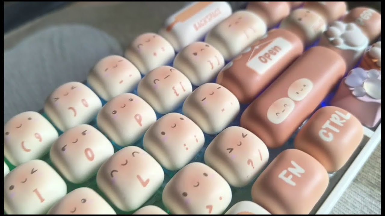 Cleaning dusty keyboard on weekend + new BUNS shape keycaps - YouTube