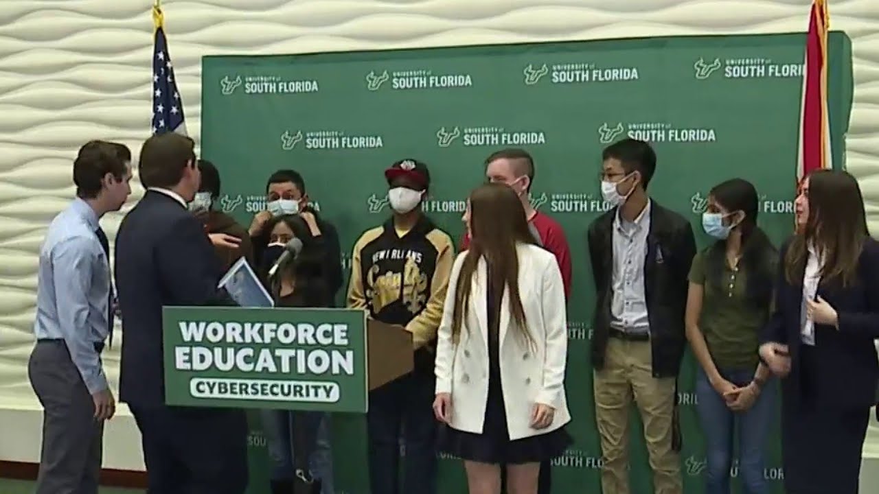 Florida Gov. Ron DeSantis admonishes students for wearing face masks ...