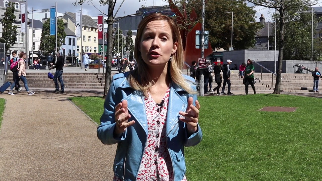 Fiona Ní Chéirín Presenting Showreel - YouTube