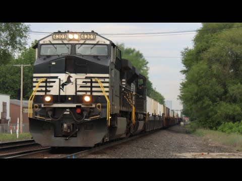 NS 28B FLYS through Byrkit Avenue at MP 431 with friendly crew and odd K5LLA!!! - YouTube