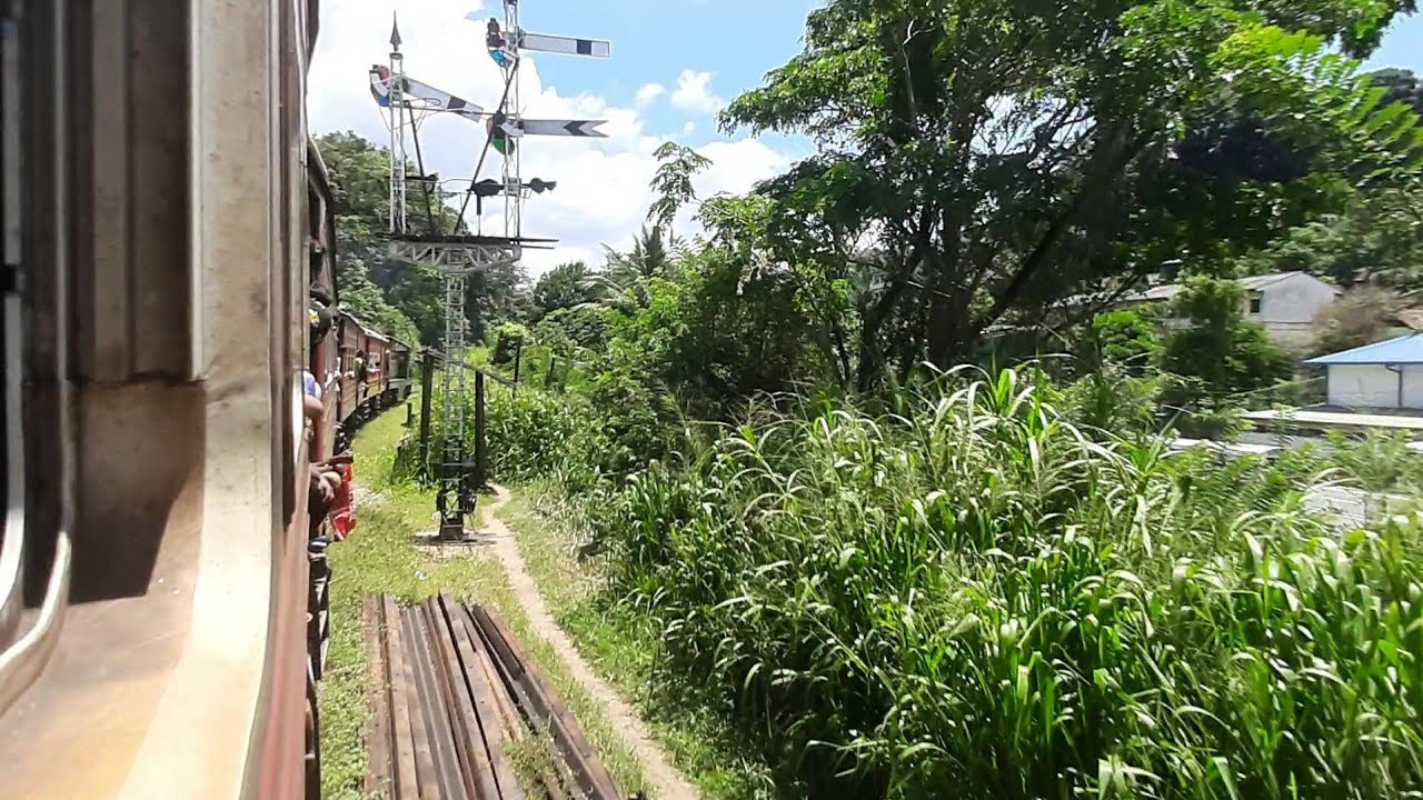 Badulla Express Train Travelling FHD Video - Mirigama to Peradeniya ...
