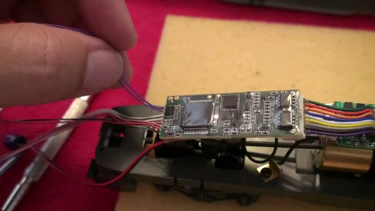 My CSX/NS HO Railroad Part 26 C "installing a QSI sound decoder in an ...