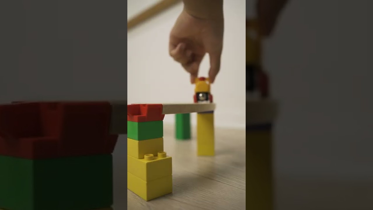 Quick build 1 with connectors. Get more out of your BRIO tracks and DUPLO bricks - YouTube