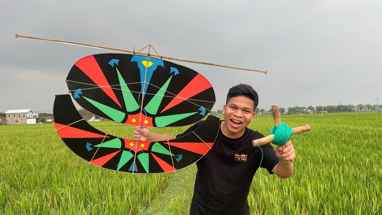 TERBANGKAN LAYANGAN GAPANGAN MOTIF SENDAREN 1,5 METER SUARA NGERIK ...