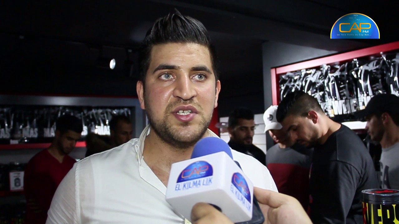 Le champion du monde de bodybuilding Peter Molnar en Tunisie... - YouTube