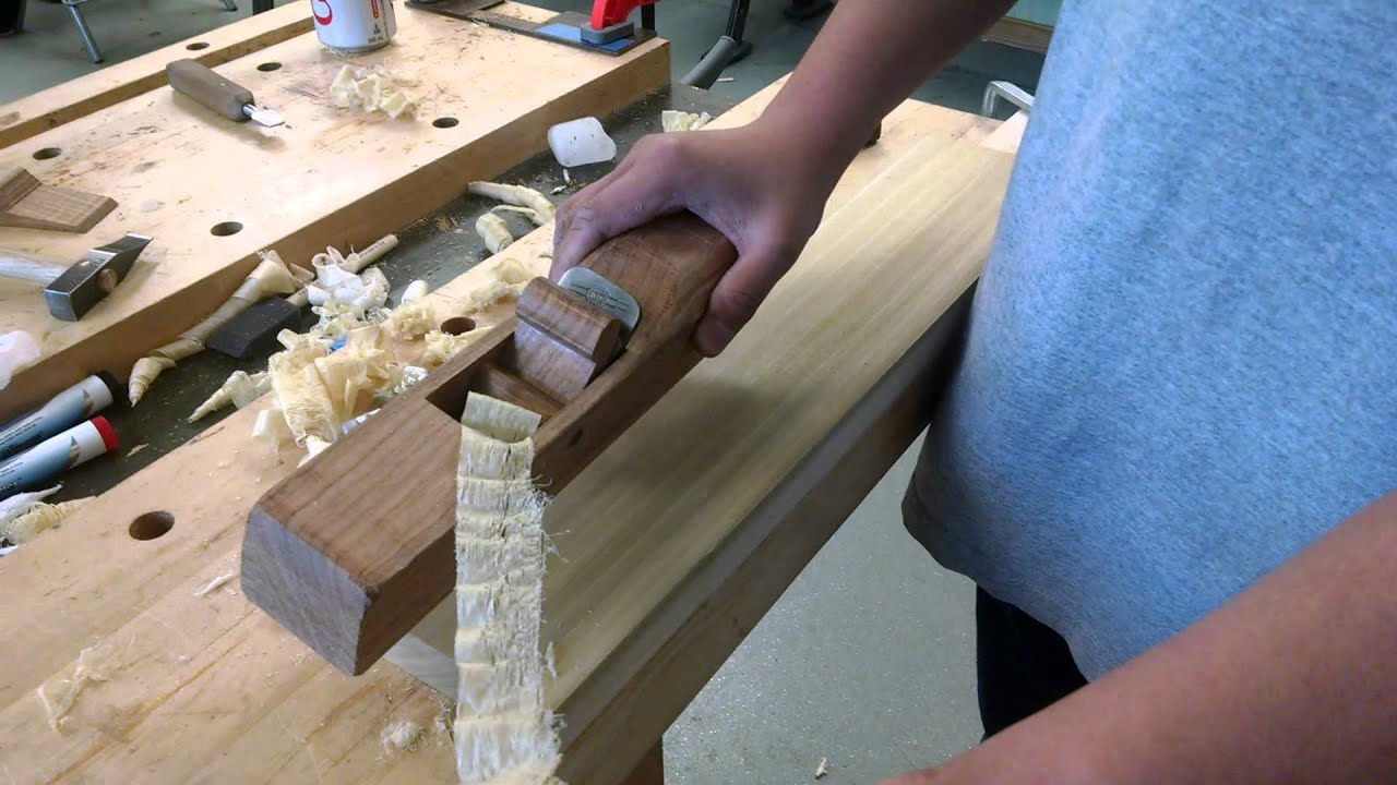 Wooden hand plane shavings - YouTube