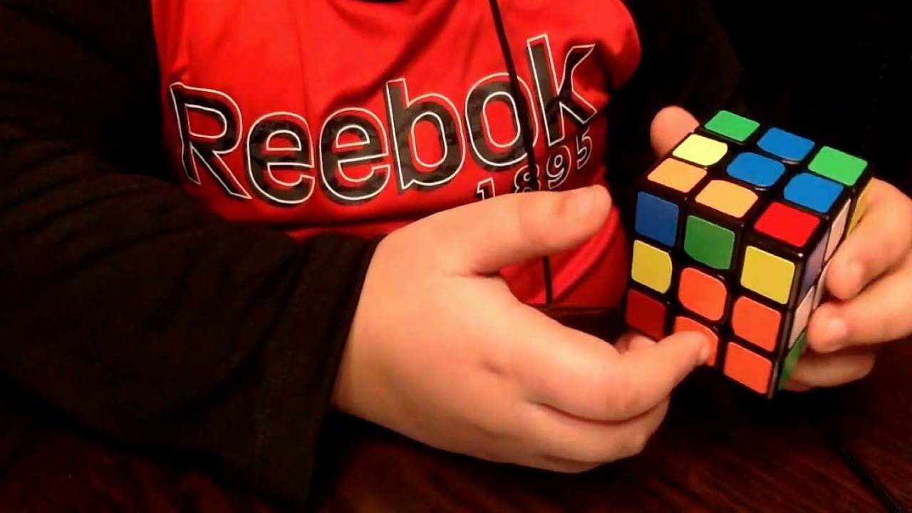 How To Solve A Rubix Cube Part 1 (First Layer) - YouTube