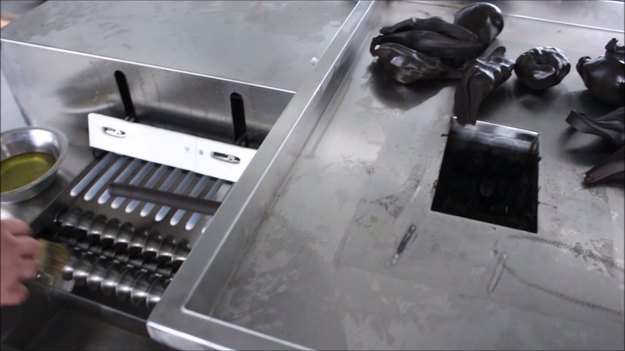 Hawthorn Ball Forming Machine - YouTube