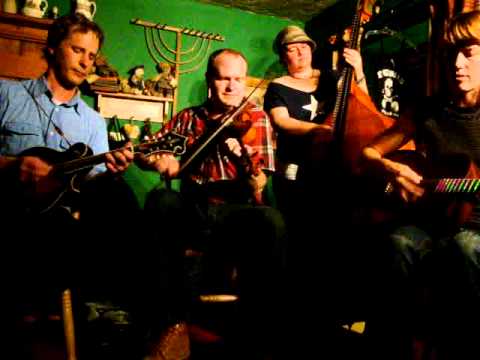 The Foghorn String Band-Hard Times - YouTube