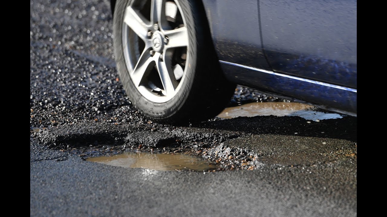 Robots that repair roads in just a minute could fix Britain’s pothole ...