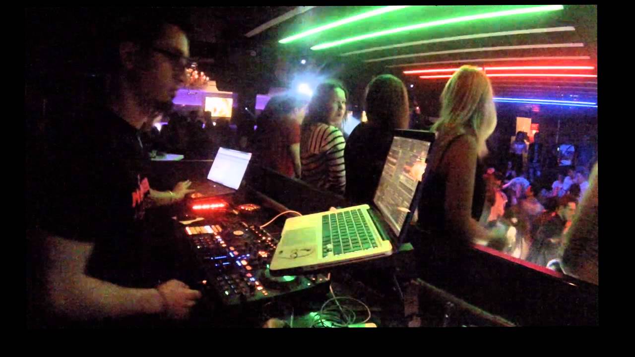 Mikel Harris at Elite club - YouTube