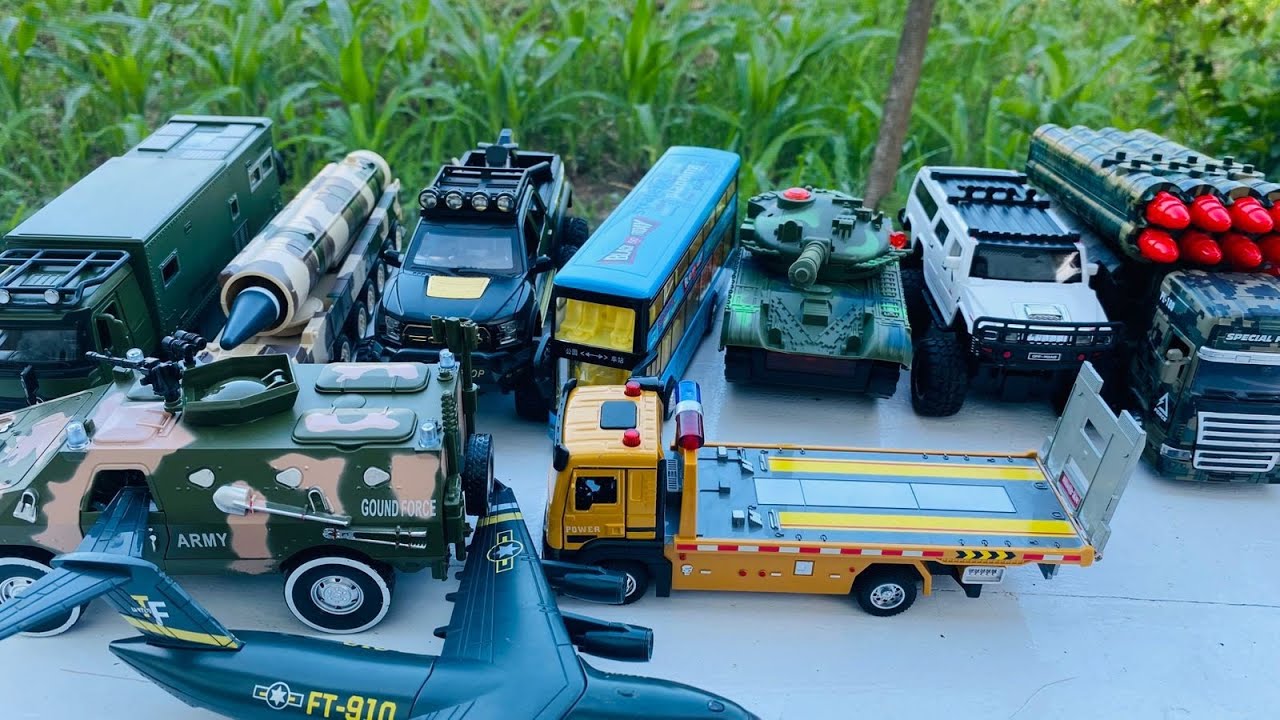 Mobil Mobilan Tentara, Truk Militer Truk Roket Peluncur Rudal, Mobil ...