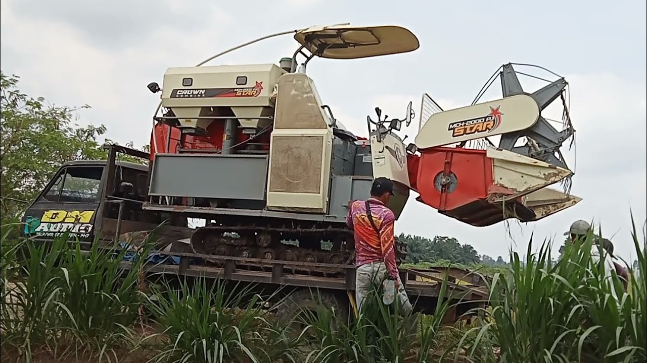 combine harvester compactor wheel loader excavator - YouTube