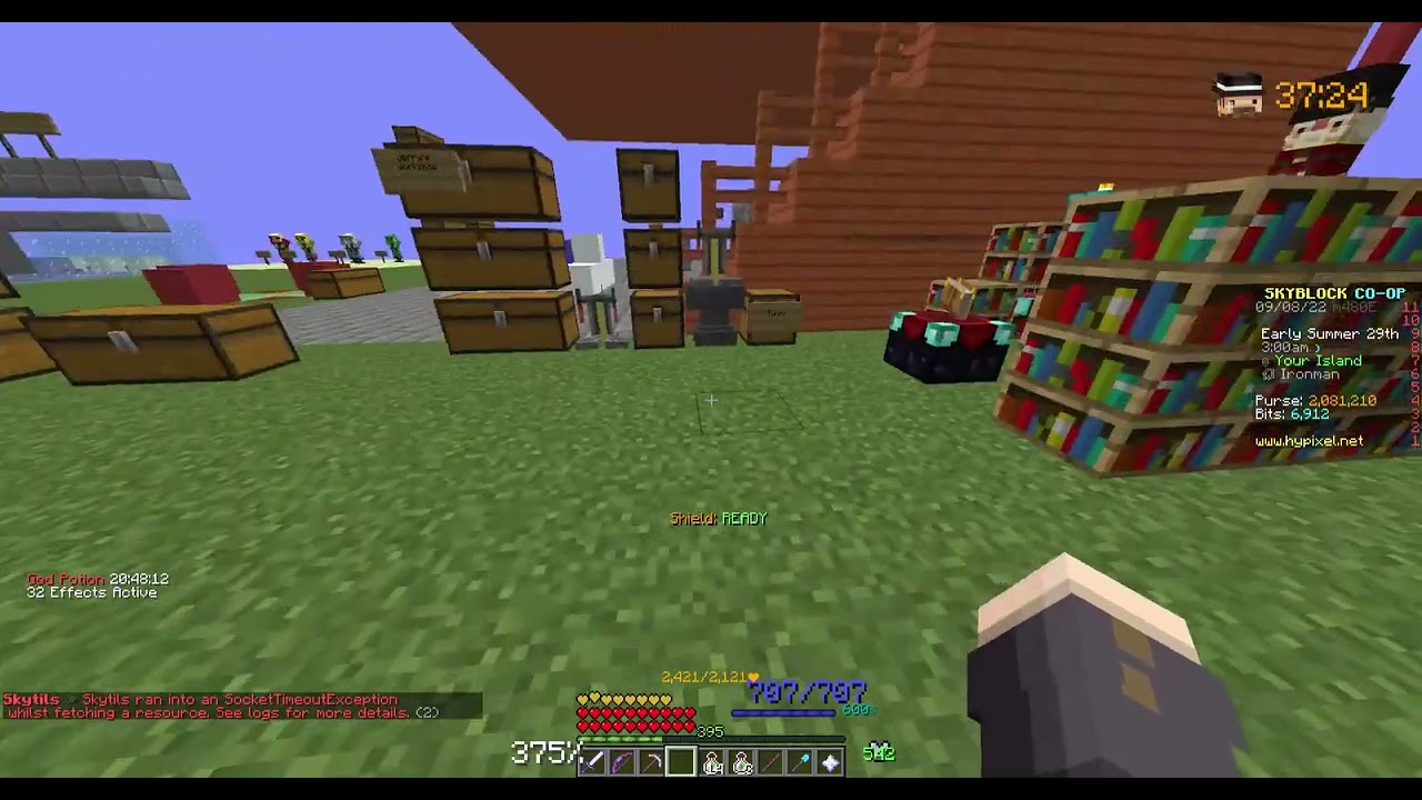 Putting Master Star in Anpanman Armor on IRONMAN (Hypixel Skyblock ...