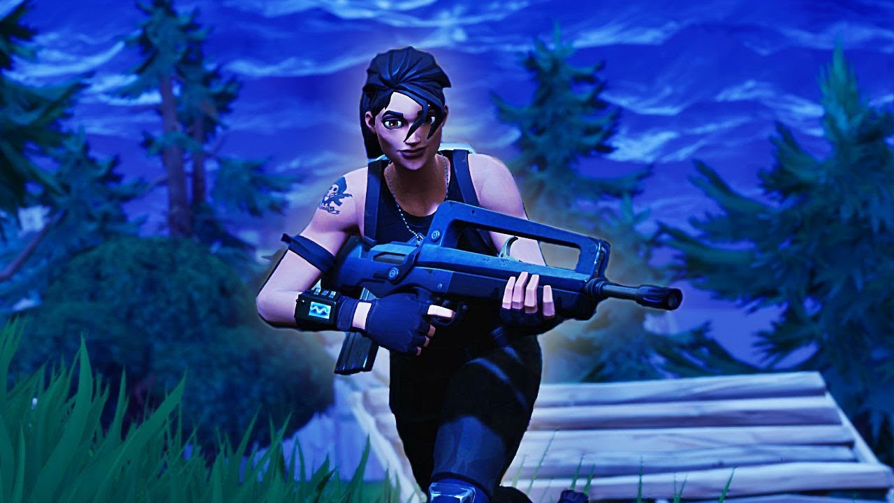 *NEW* LEGENDARY FAMAS IN FORTNITE - YouTube