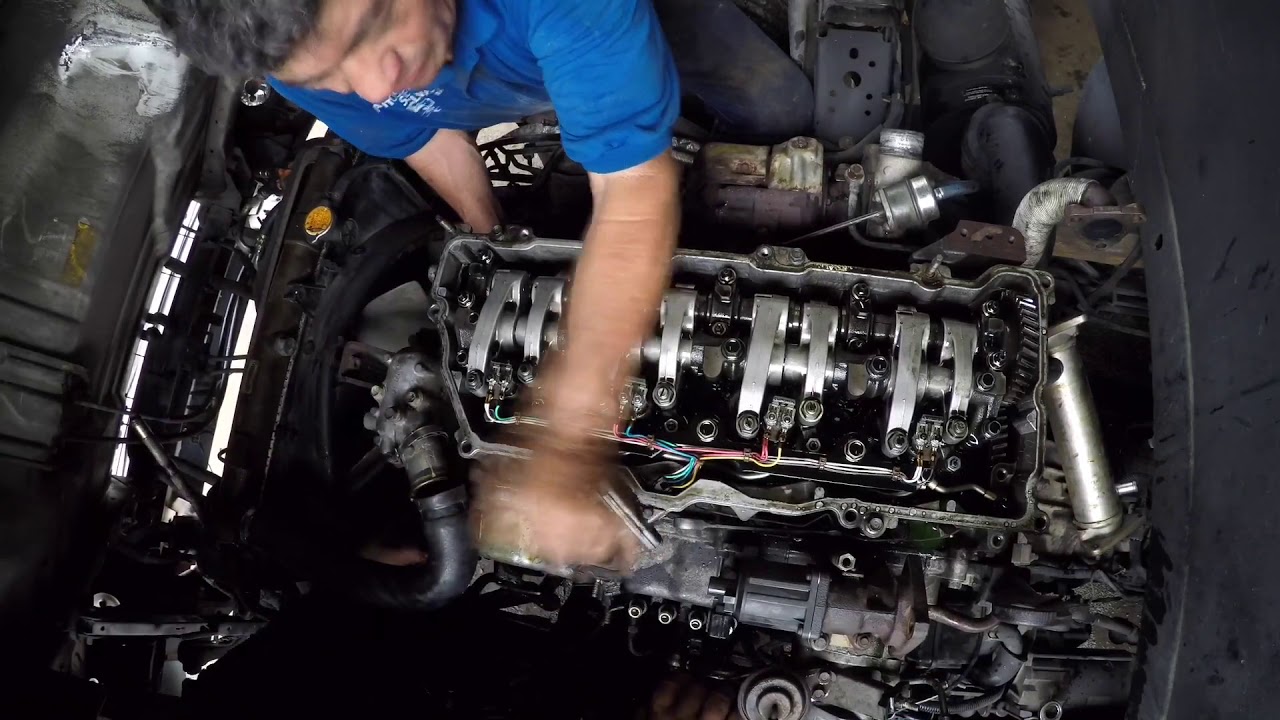 Isuzu NPR Head Removal - YouTube