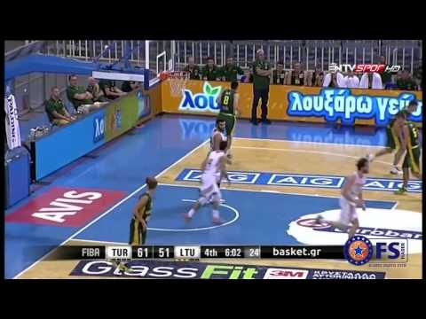 Doğuş Balbay Maciulis'i postere çıkartıyor