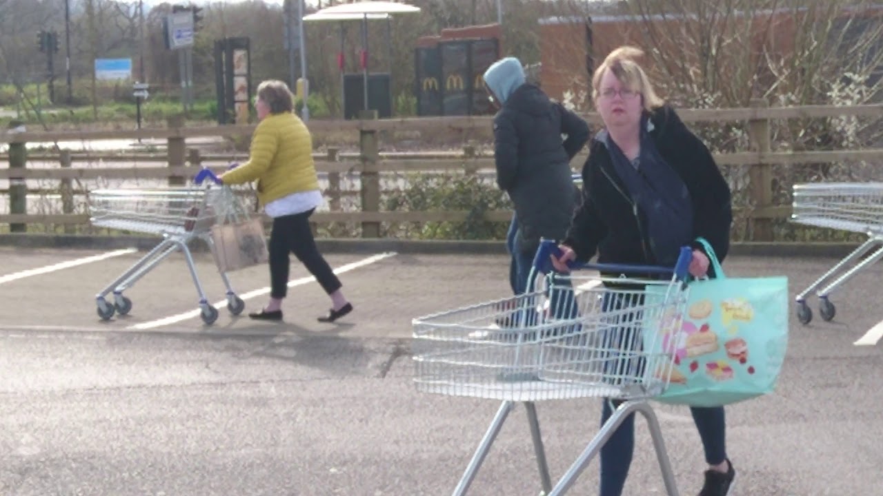 Tesco's Supermarket, Salisbury, UK (Sun 22 March 2020, 09:30AM) - YouTube