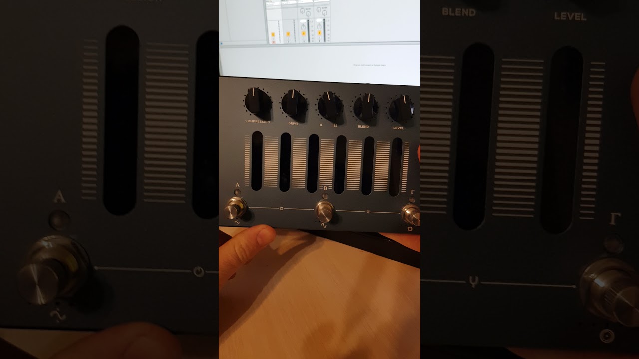 Unboxing Alpha Omega Photon by Darkglass Electronics #shorts - YouTube