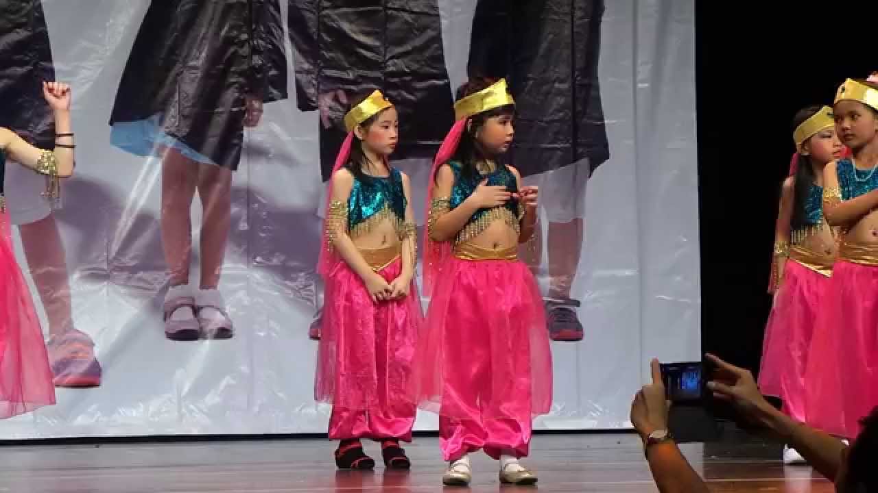 2014 Kindergarten Graduation- Arabian Dance Performance - YouTube
