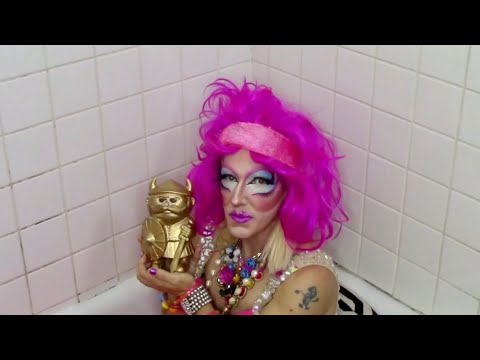 Clare Apparently - Episode 6 - Bathtime W Auntie Svetty