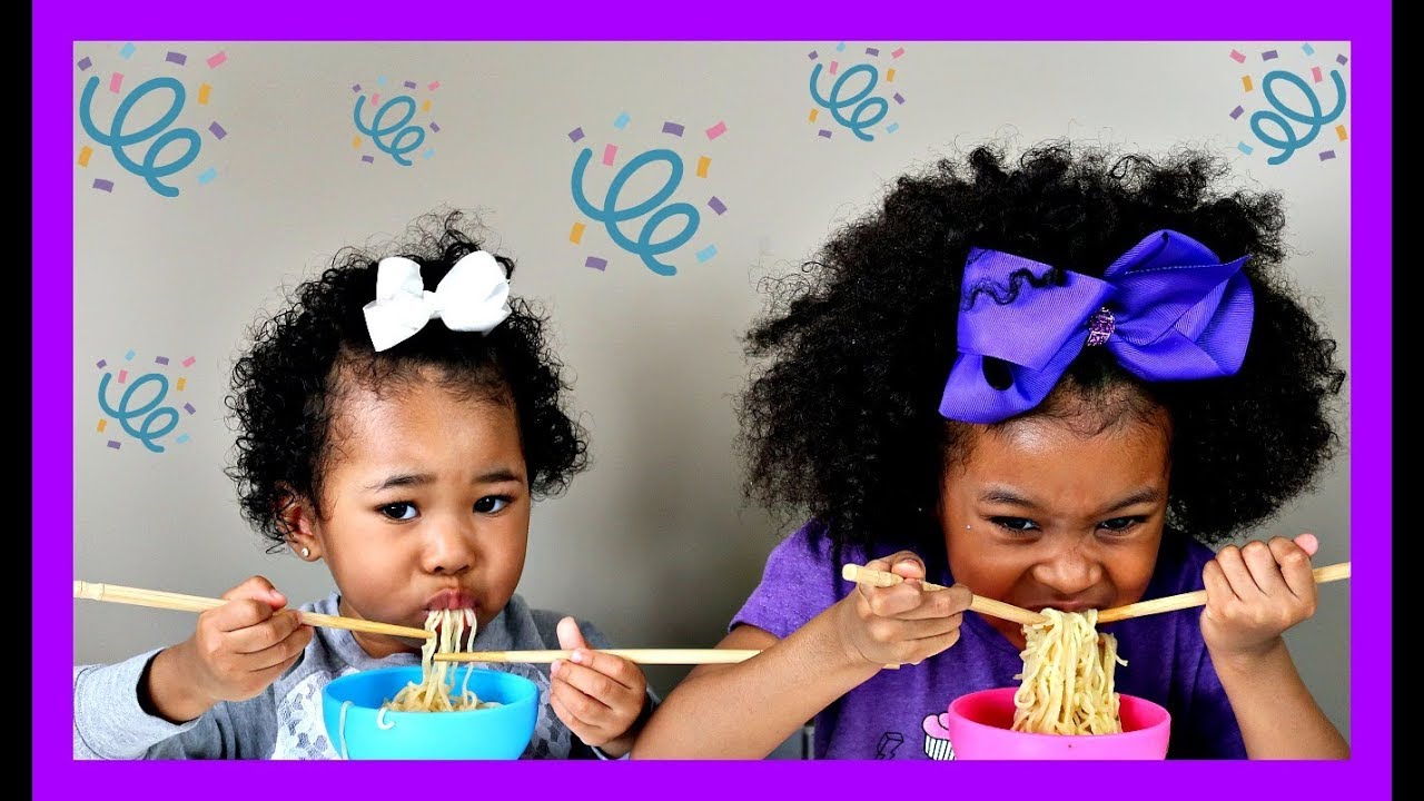 Sekora and Sefari Do the Chopstick Challenge - YouTube
