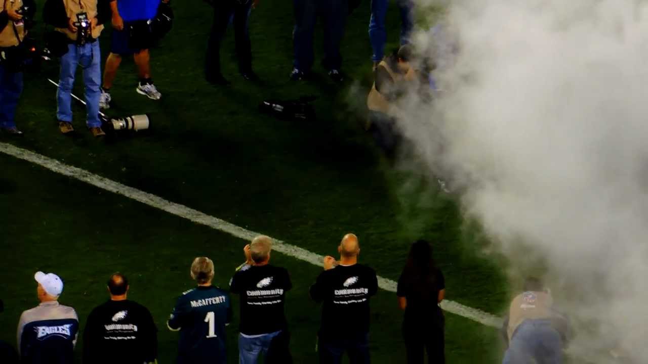 Brian Dawkins final pregame entrance - YouTube