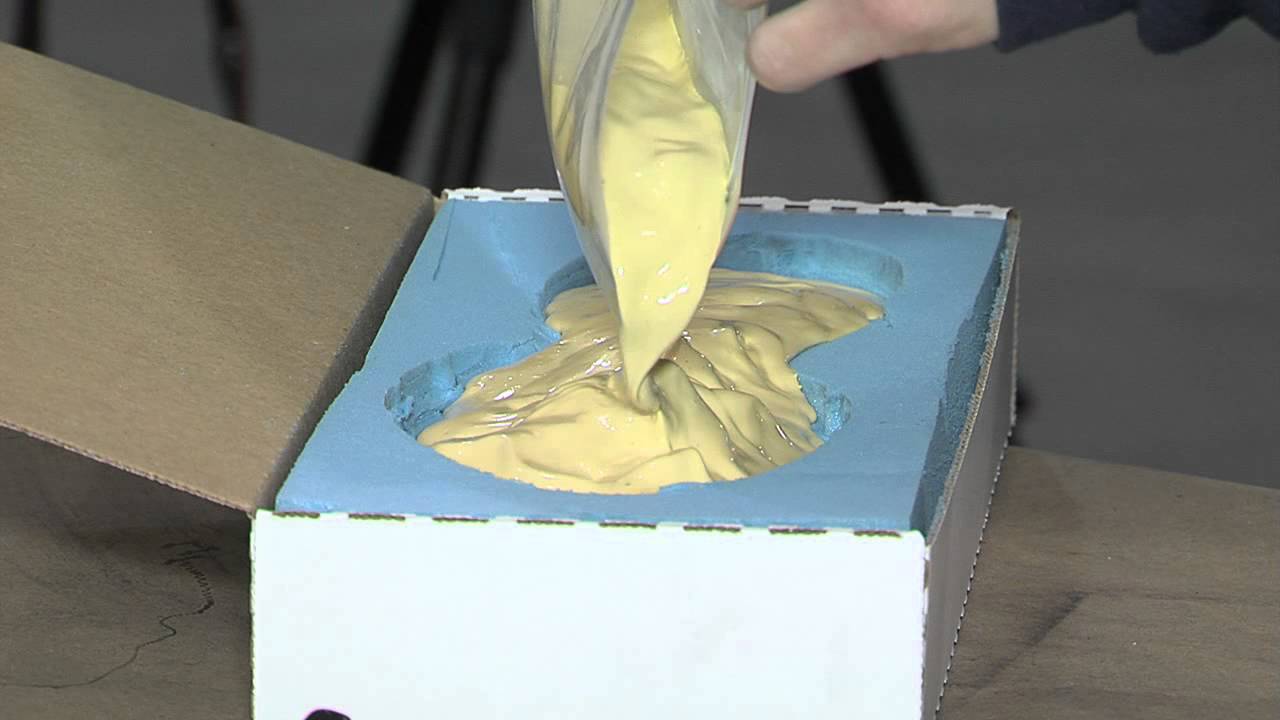 Pouring Mold Close Up 2 - YouTube