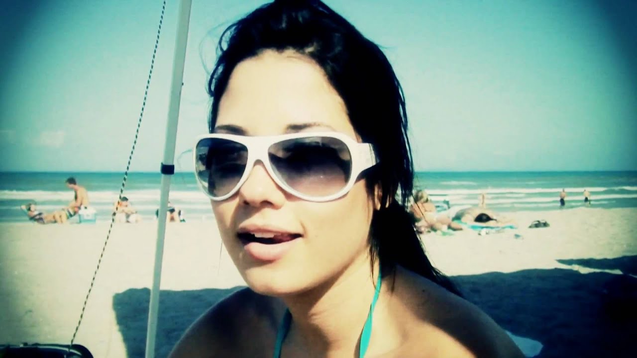 THE HOOMIES - NEW MODELO ESPECIAL COMMERCIAL BEER - YouTube