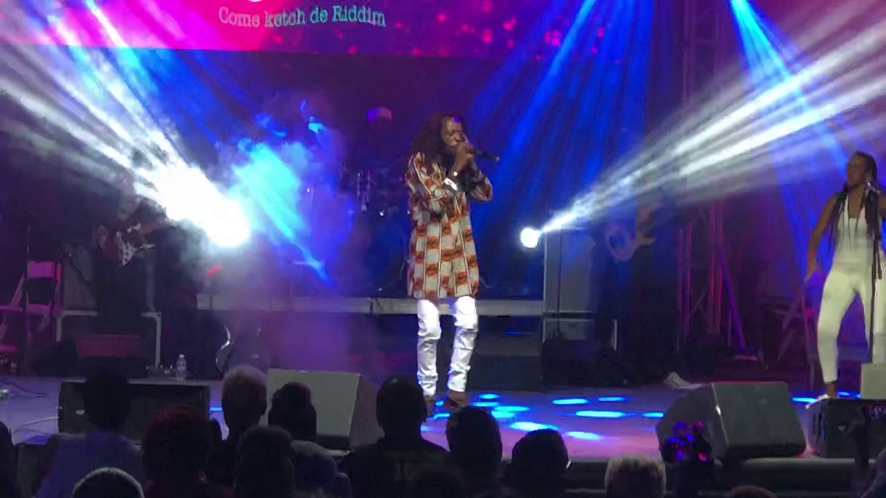 Droop Lion “Freeway” @ Reggae Wednesdays - YouTube