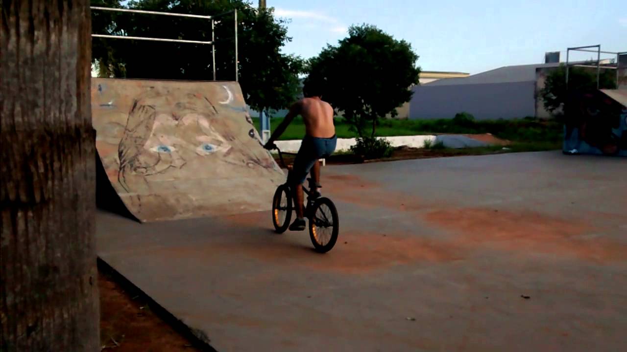 Voltando de fake BMX... - YouTube