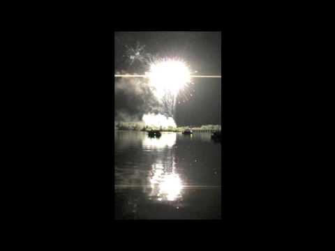 4th of July Fireworks Tomahawk Wisconsin - YouTube