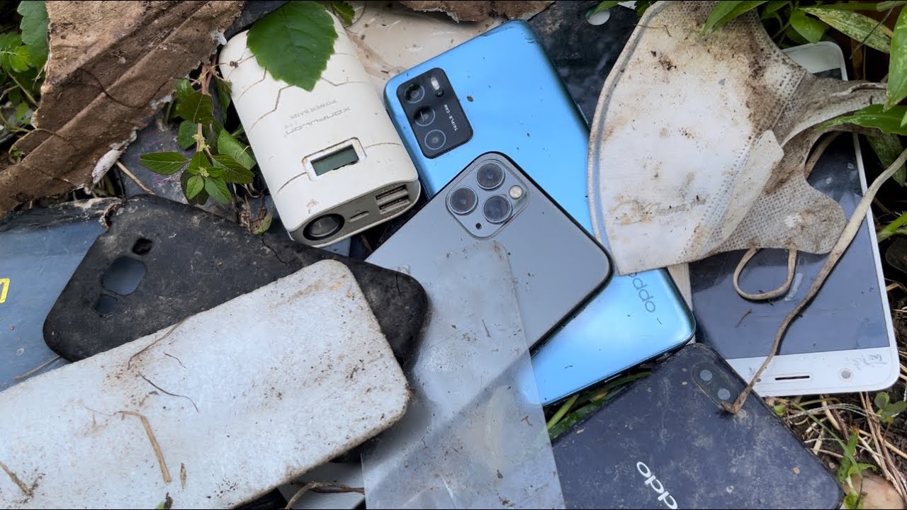 Iphone 11 Pro Max Broken phones! And Restoration Abandoned Phone Found ...