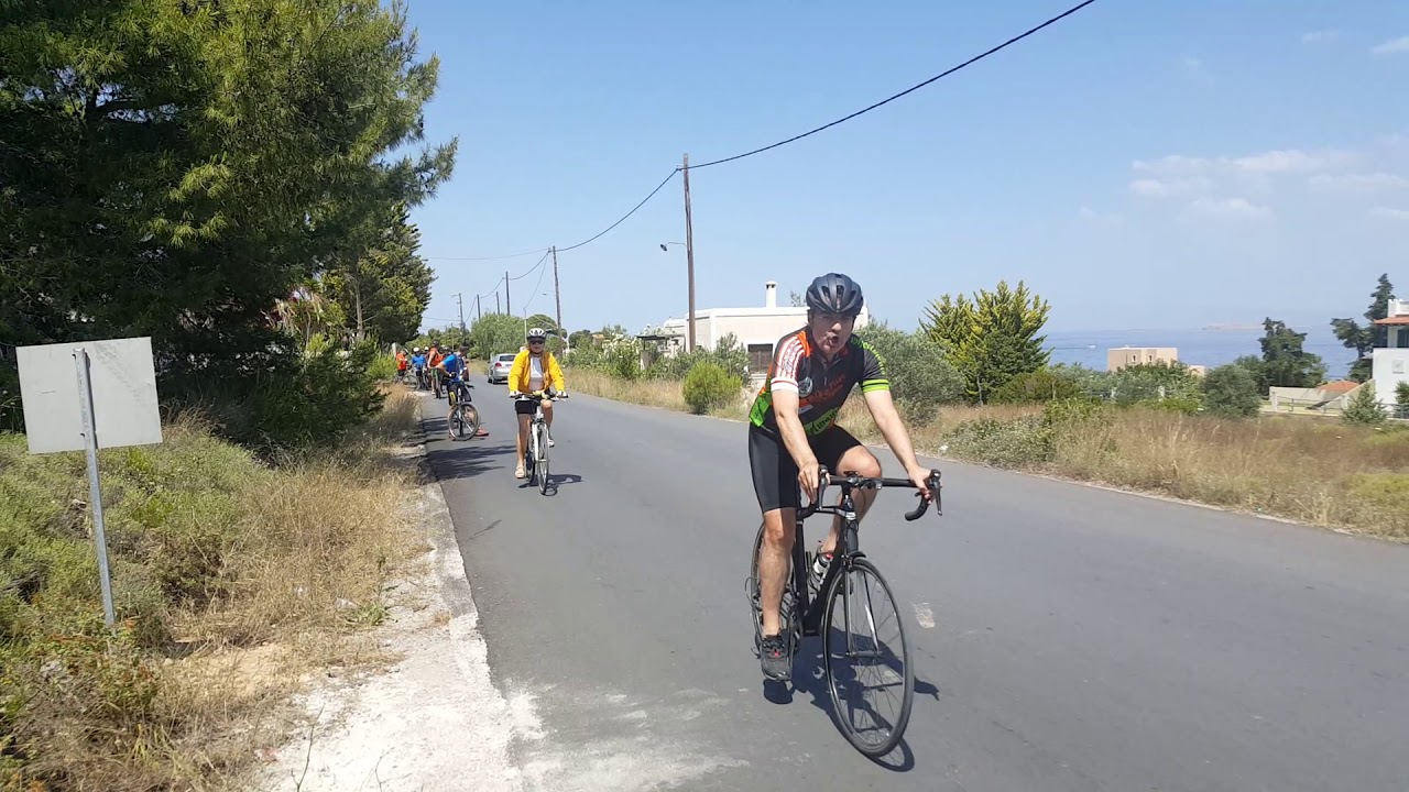 BIKE FUN ΚΑΙ ΛΑΜΠΡΙΝΑΚΙΑ ΣΤΗΝ ΑΙΓΙΝΑ - YouTube