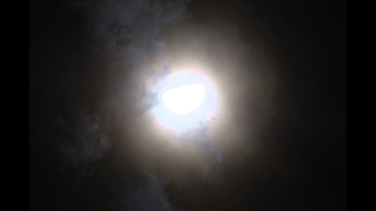 Moon under clouds Aug 4th 2014 - YouTube