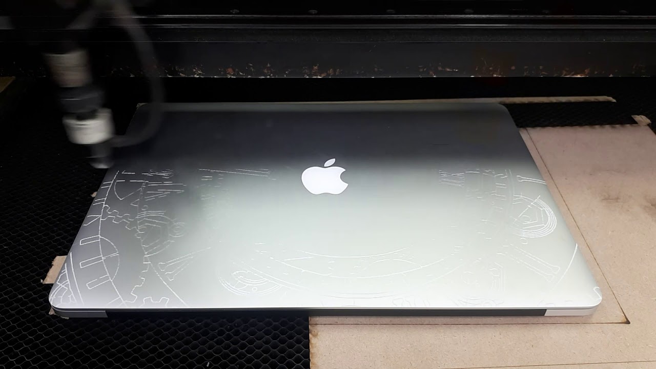 맥북프로 레이저 각인 커스텀 "Burning Macbook" - YouTube