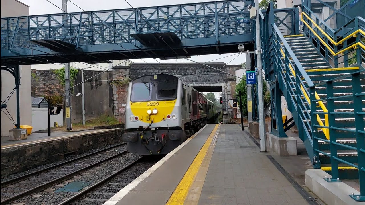 NIR 201 Class Loco NO. 8209 and Enterprise Set 9004 Service 15:20 to ...