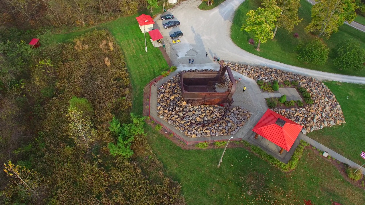 Big Muskie bucket - YouTube