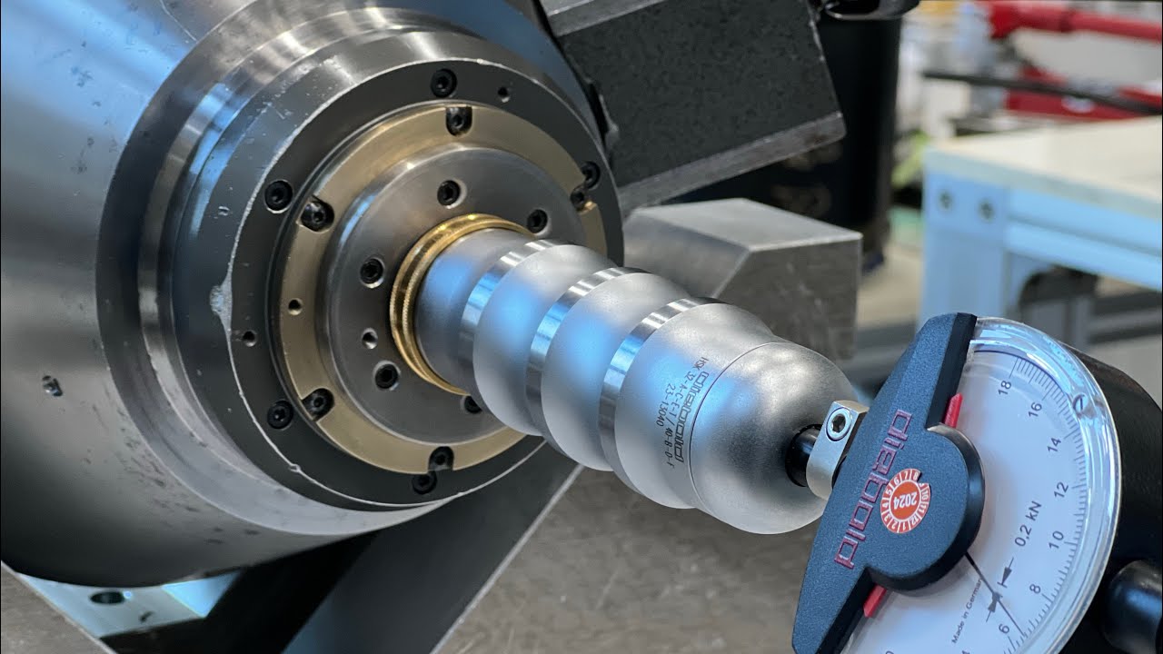 Omlat grinding spindle repair HSK C32 46,000rpm - YouTube
