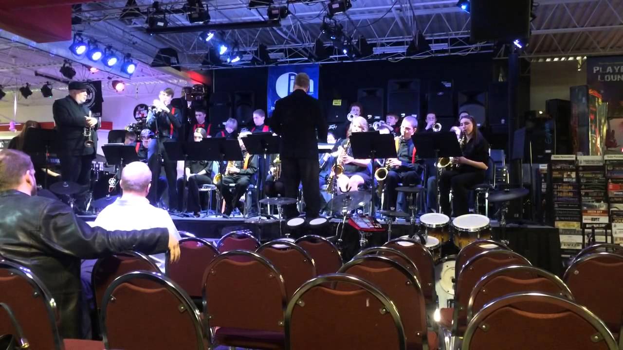 Oconomowoc High School Jazz Band 2014 - YouTube