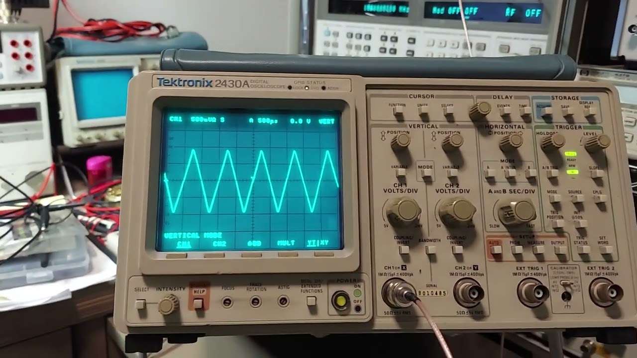 Tektronix 2430A - YouTube