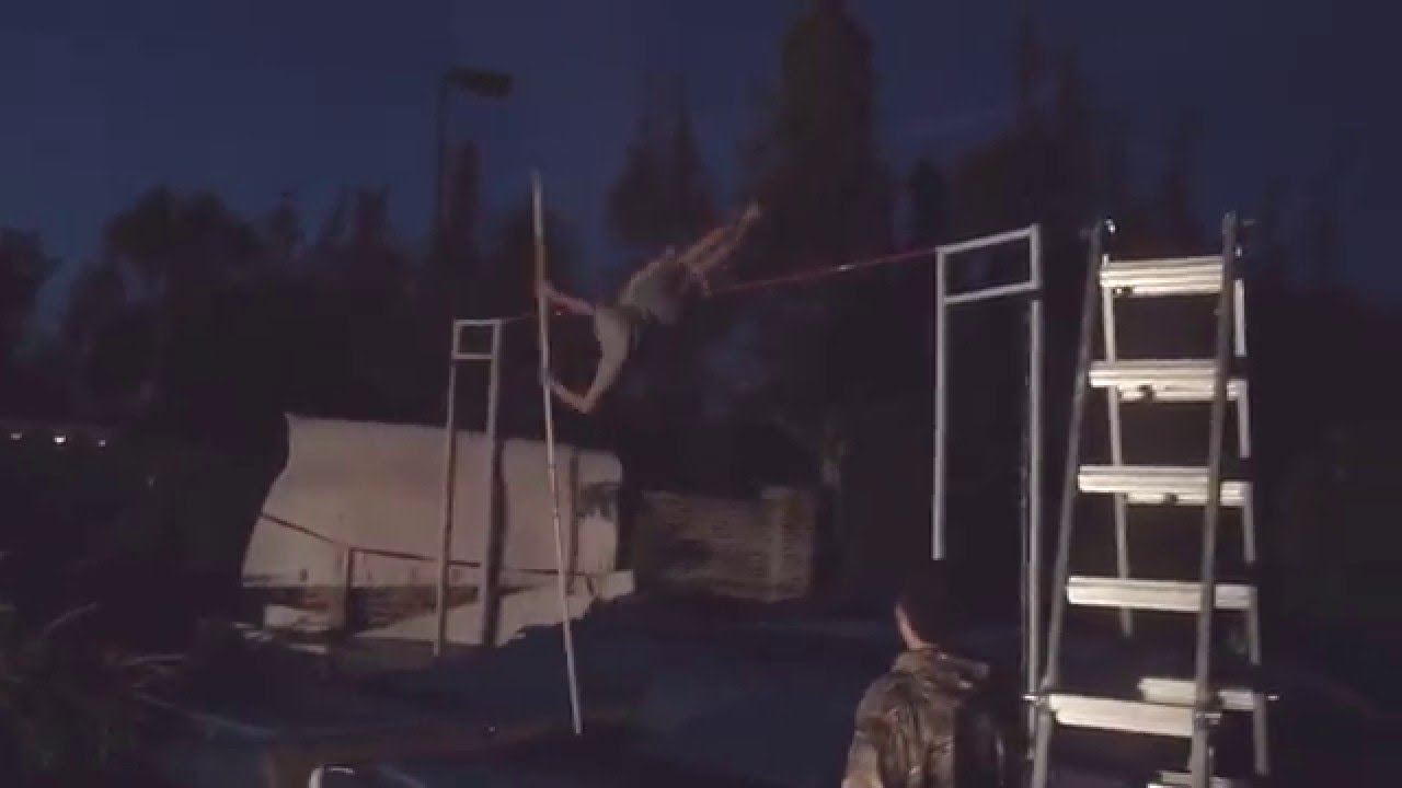 Mondo Hover board 10ft - YouTube