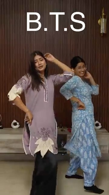 Pappu Can’t Dance 🤣🤣 || Divya Bisht Shorts - YouTube