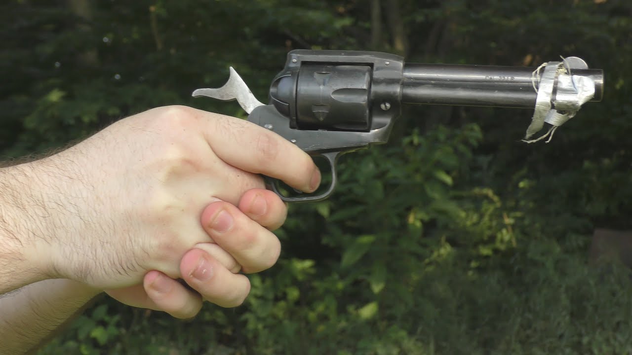 A Junk German Revolver - Falling apart - H. Schmidt model 21 - YouTube