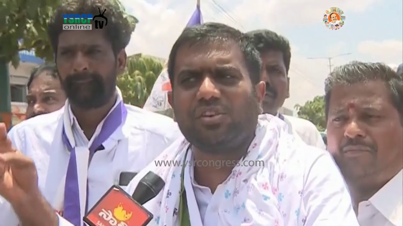 Ysrcp Ex Mla Kethi Reddy Venkatarami Reddy road rally for petrol rates ...