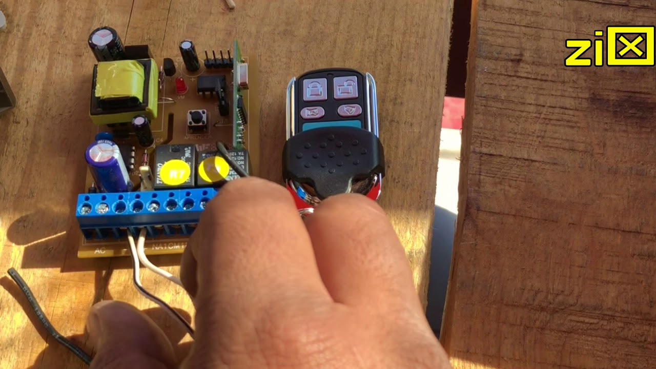 Como programar control SEG en Receptor Universal - YouTube