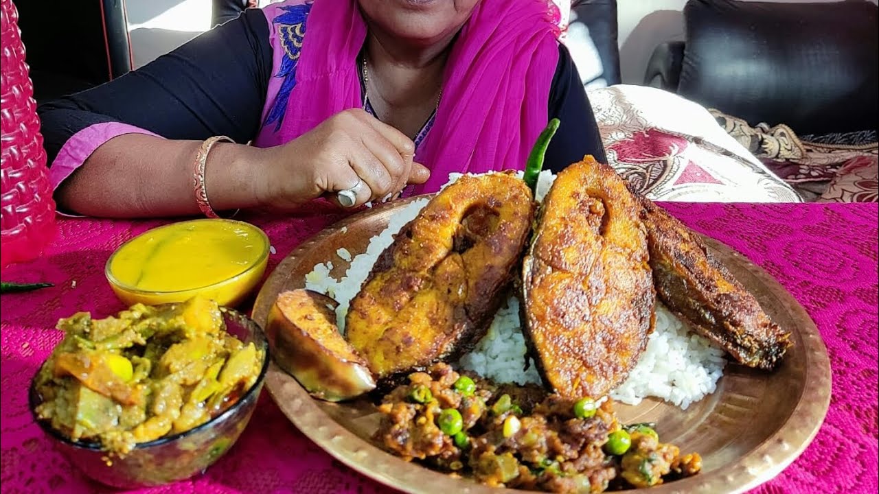 SPICY KATLA FISH/LOTTA FISH/DAL/ BEGUN VAJA/MACHER TAL😋 - YouTube