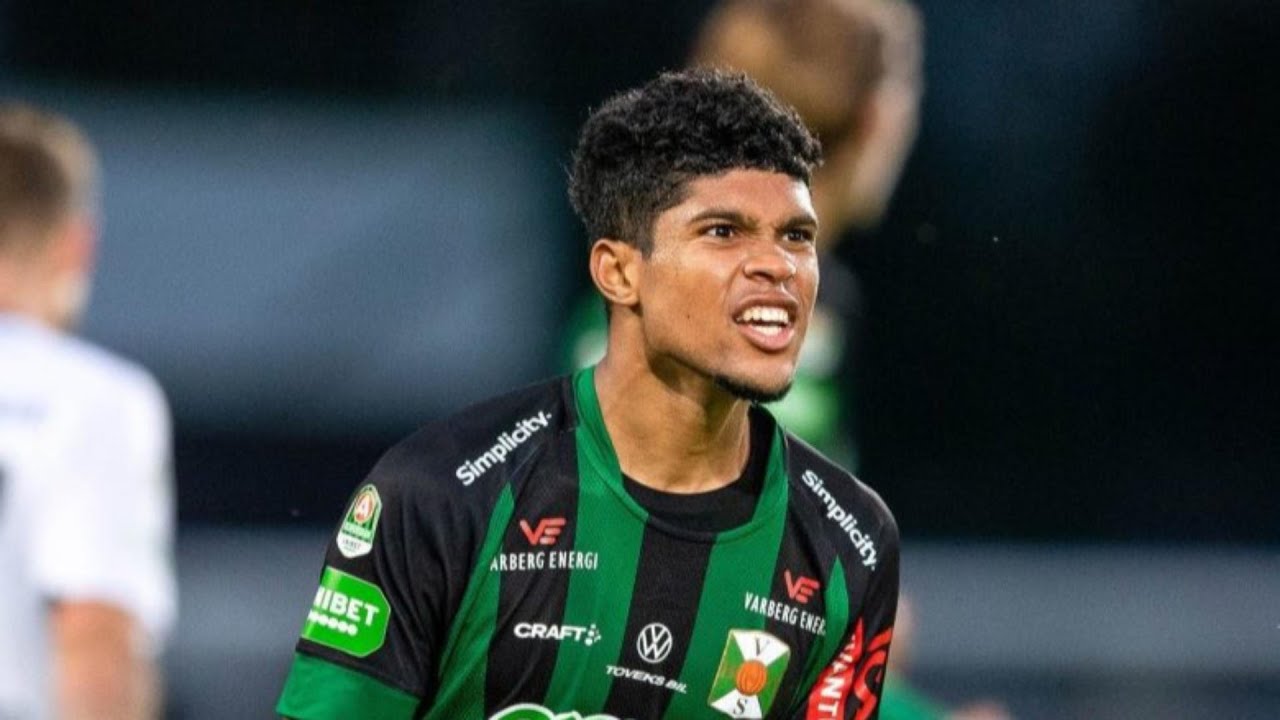 SA PLAYER DOING WONDERS - YouTube